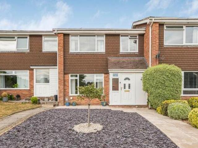 Robin Close, Alton, 3 Bedroom Terraced