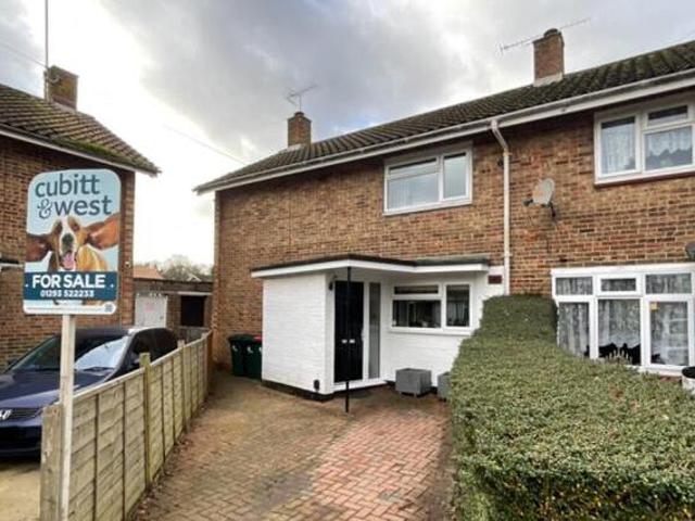 Robin Close, Crawley, 3 Bedroom Terraced