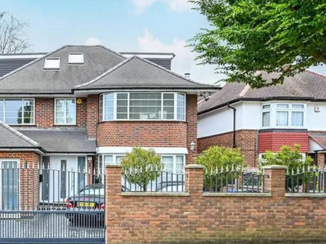 Robin Hood Lane, London, SW15 3PY, United Kingdom | 7 bed house for rent #127640270 | Rentberry