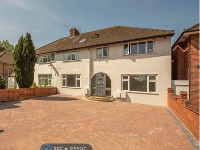 Robin Hood Way, London, SW15 3QE, United Kingdom | Room for rent #166128680 | Rentberry