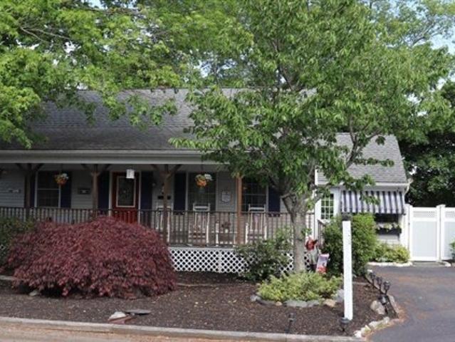 Robin Ln, Somerset, Home For Sale