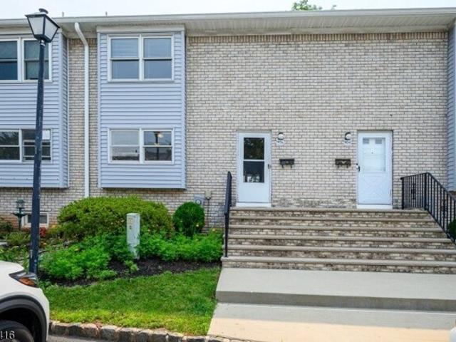 Robin Rd, Hillsborough Twp, Condo For Sale