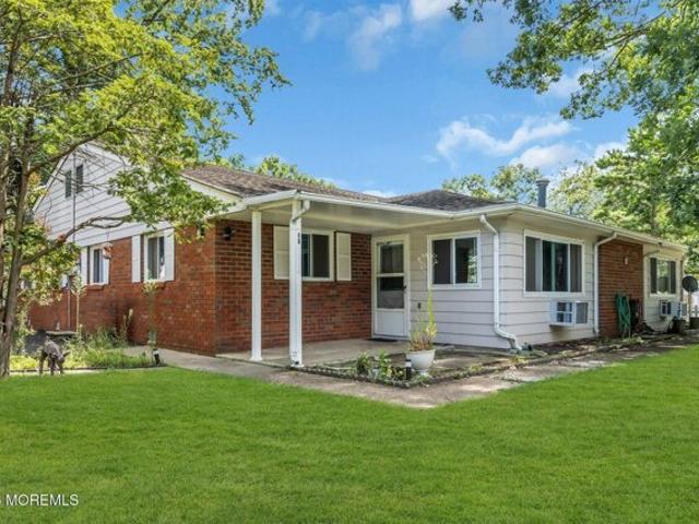 Robin St Unit B, Manchester, Property For Sale