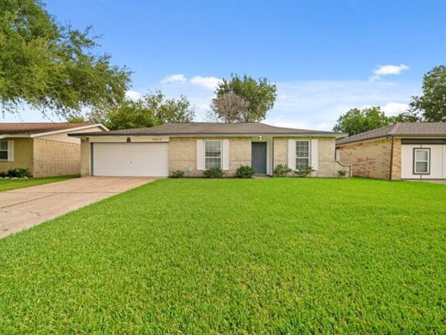 Robin St, La Porte, Home For Sale