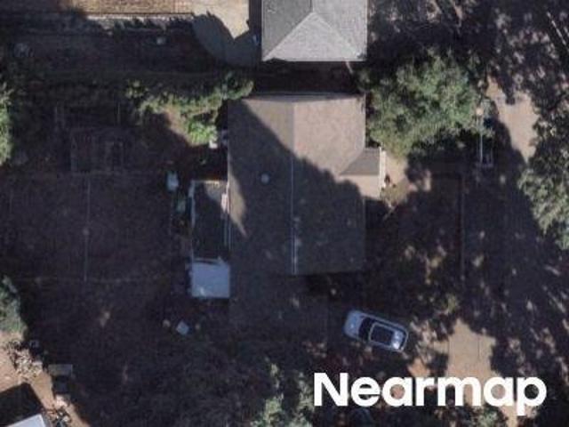 Robindale Dr N