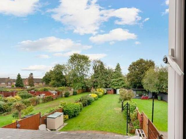 Robinsway, Hersham, 3 Bedroom Terraced