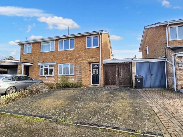 Robins Close, Hartwell, Northampton NN7, 3 bed semi detached house to rent, £1,300 pcm | PrimeLocation