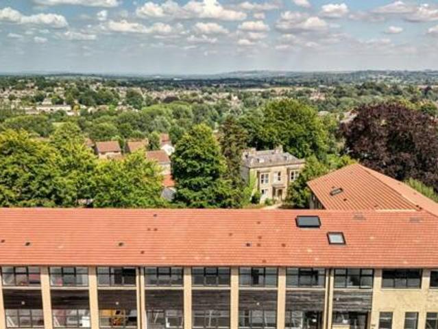 Robins Lane, Frome, 2 Bedroom Apartment