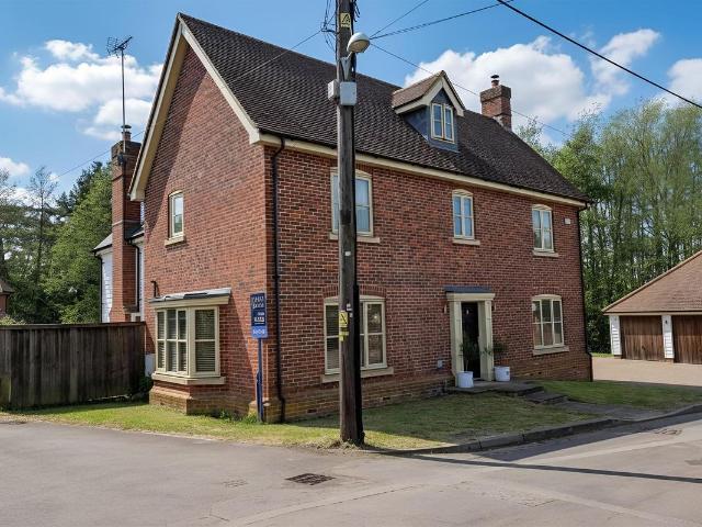 Robinsbridge Road, Coggeshall CO6, 5 bed detached house to rent, £3,000 pcm | PrimeLocation