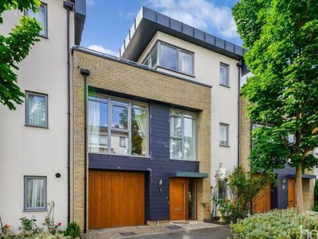 Robinson Gate, Beaulieu, 3 Bedroom Town
