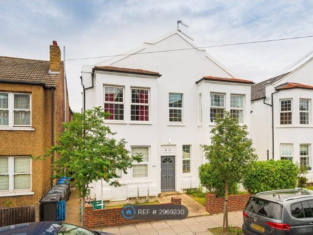 Robinson Rd, London SW17, 2 bed flat to rent, £1,700 pcm | PrimeLocation
