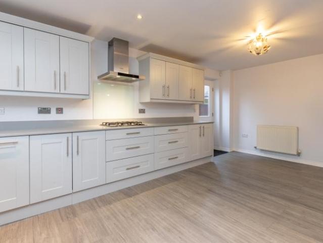 Robinson Road, Oxford 6 bed detached house to rent £2,950 pcm £681 pw