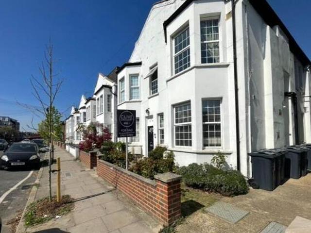 Robinson Road, Tooting, 3 Bedroom Ground