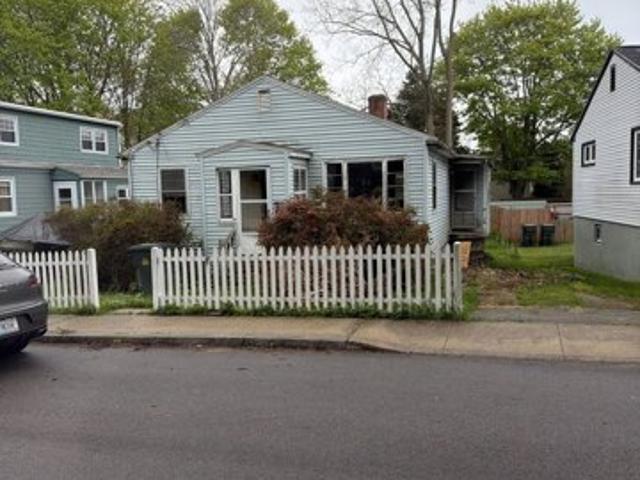 Robinson St, New London, Home For Sale