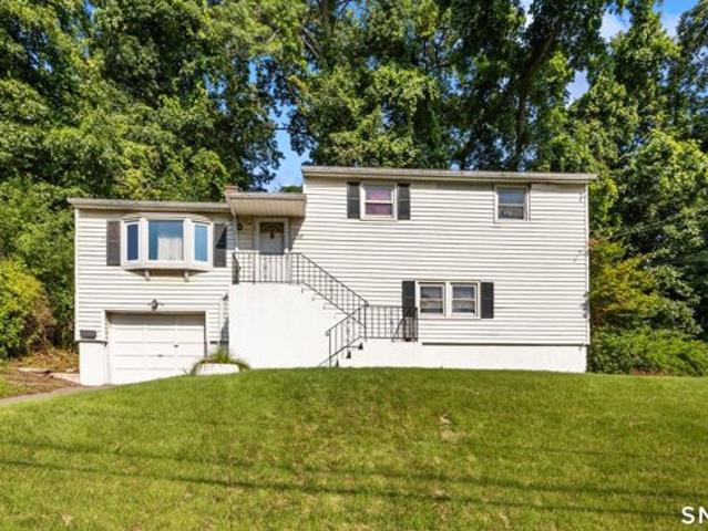 Robinwood Rd, Waterbury, Home For Sale