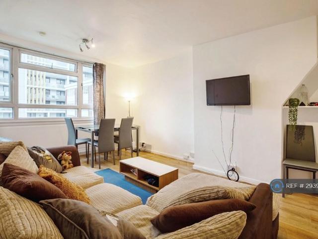 Robsart St, Brixton, SW9 3 bed flat to rent £3,000 pcm £692 pw