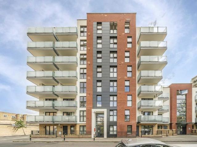 Robsart Street, London SW9 2 bed flat to rent £2,600 pcm £600 pw