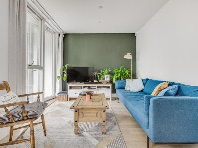 Robsart Street, Stockwell SW9 1 bed flat to rent £2,400 pcm £554 pw