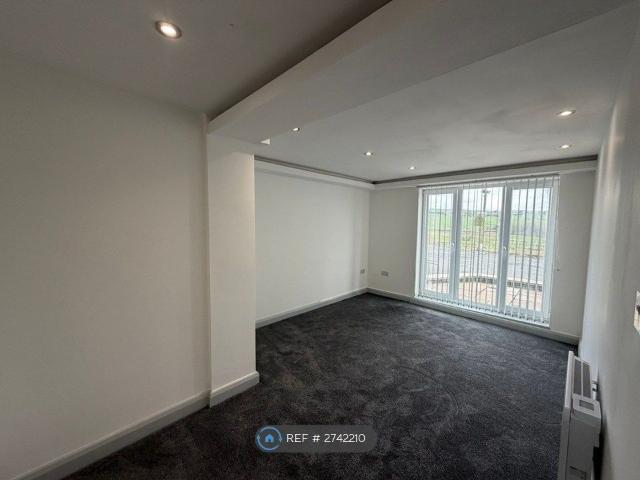 Rochdale Road, Oldham OL3, 1 bed flat to rent, £750 pcm | PrimeLocation