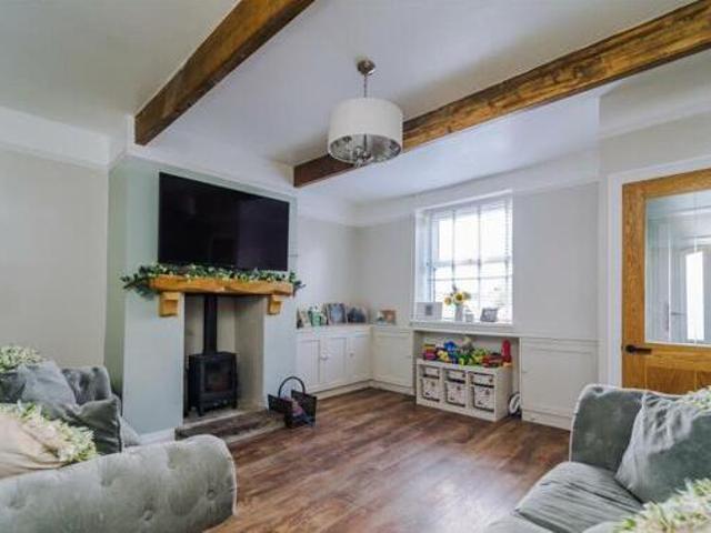 Rochdale Road, Ramsbottom, 2 Bedroom Cottage