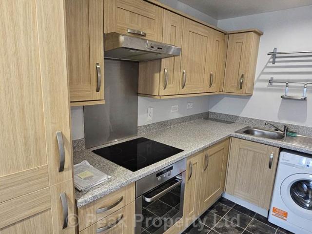 Rocheforte House Roche Close, Essex SS4, 2 bed flat to rent, £1,125 pcm | PrimeLocation
