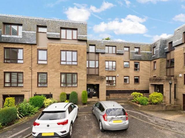 Rocheid Park, Inverleith, Edinburgh, EH4 2 bed flat to rent £1,550 pcm £358 pw
