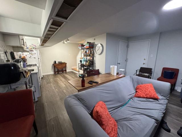 Rochelle Arms 2 Bedroom Apartment for Rent at 320 Rochelle Ave, Philadelphia, PA 19128 Manayunk