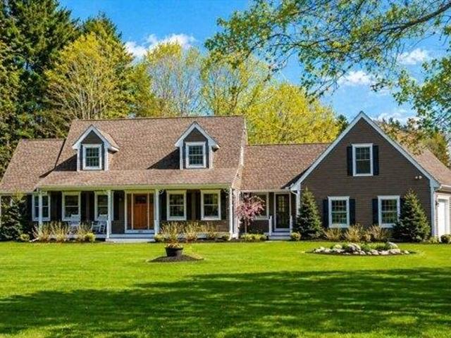 Rochester MA 02770 LS102479432