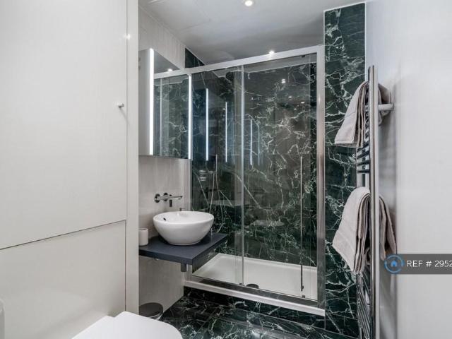Rochester Row, London, SW1P 1 bed flat to rent £4,200 pcm £969 pw