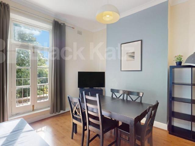 Rochester Road, Camden NW1, 3 bed flat to rent, £3,792 pcm | PrimeLocation