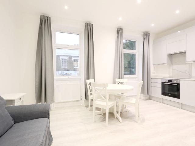 Rochester Road, Kentish Town NW1, 2 bed flat to rent, £2,200 pcm | PrimeLocation