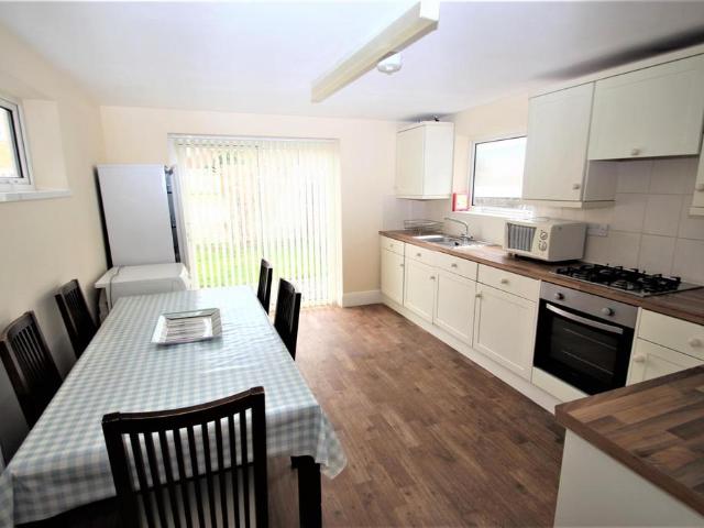 Rochester Road, Southsea 4 bed terraced house to rent £1,900 pcm £438 pw