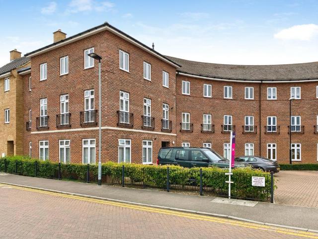 Rochester Way 2 bed apartment to rent £1,050 pcm £242 pw