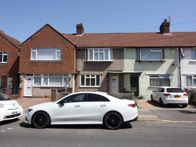 Rochford Way, Croydon CR0 3 bed house to rent £2,100 pcm £485 pw