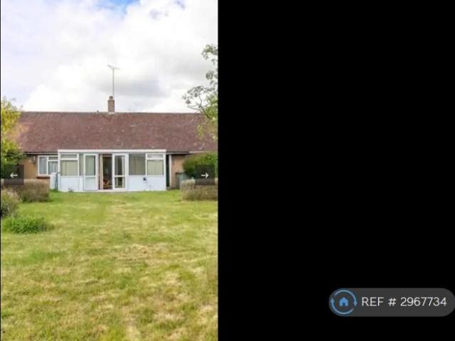 Rochford Road, Clacton On Sea, CO16 2 bed terraced house to rent £1,377 pcm £318 pw