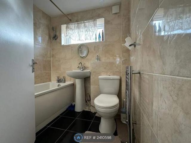 Rochfords Gardens, Slough SL2, 3 bedroom detached house to rent 69657724 | PrimeLocation