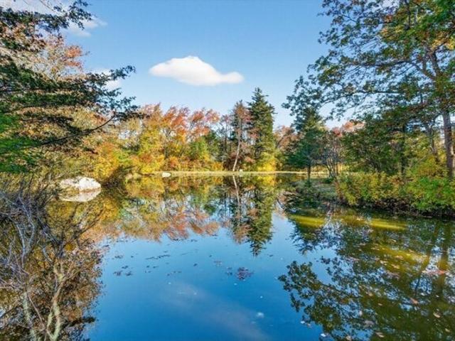 Rock Odundee Rd, Dartmouth, Home For Sale