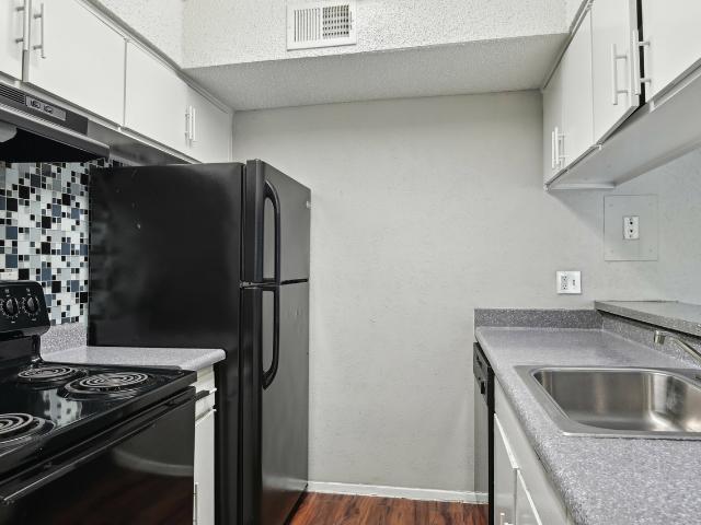 Rock Island Apartments 3 Bedroom Apartment for Rent at 2002 Rock Island Rd, Irving, TX 75060