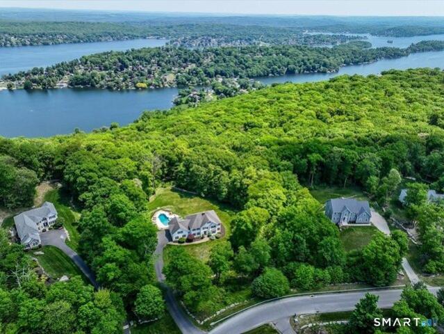 Rock Ridge Ct, New Fairfield, Home For Sale