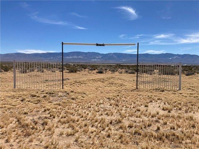 Rock Rose Ct, Lucerne Valley, CA 92356