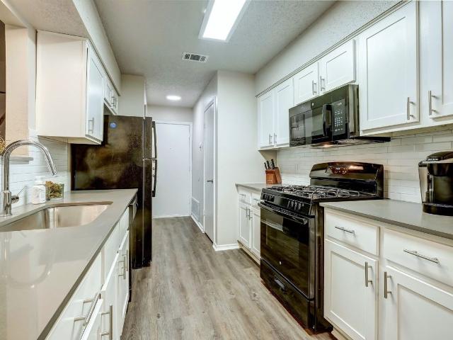 Rock Springs Duplexes 3 Bedroom Apartment for Rent at 1338 Christopher Ave, Round Rock, TX 78681 Westwind