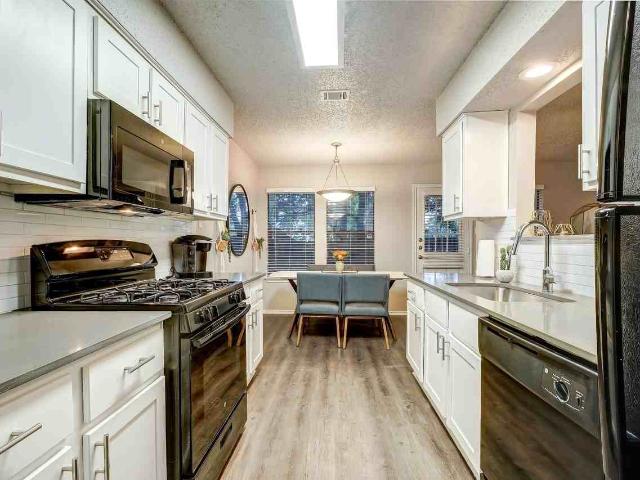 Rock Springs Duplexes 3 Bedroom Apartment for Rent at 1338 Christopher Ave, Round Rock, TX 78681 Westwind