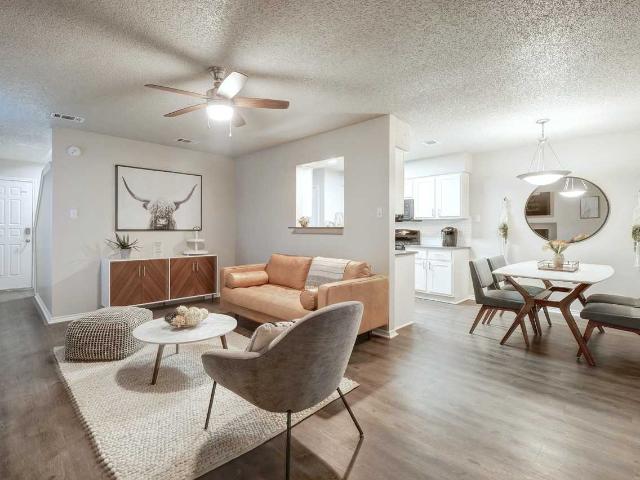 Rock Springs Duplexes 3 Bedroom Apartment for Rent at 1338 Christopher Ave, Round Rock, TX 78681 Westwind