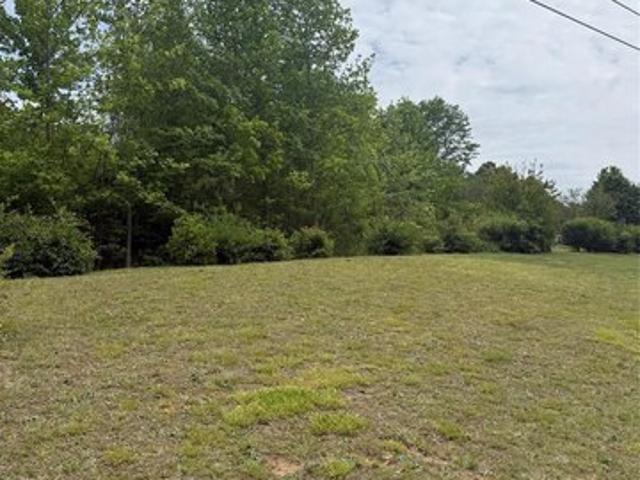 Rock Springs Rd, Mill Spring, NC 28756