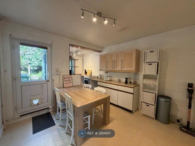 Rock Villa Road, Tunbridge Wells TN1, 2 bed terraced house to rent, £1,400 pcm | PrimeLocation