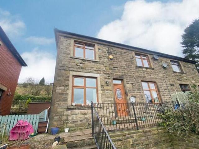 Rockcliffe Avenue, Bacup, 4 Bedroom Semi detached