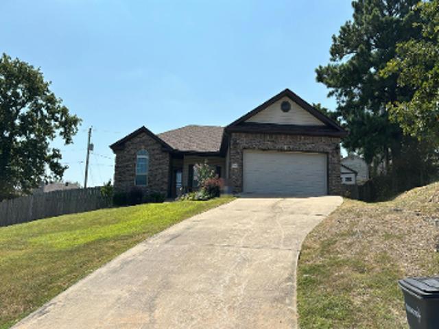 Rockbrook Dr