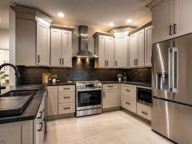 Rockhall Ct, Hardyston, Home For Sale