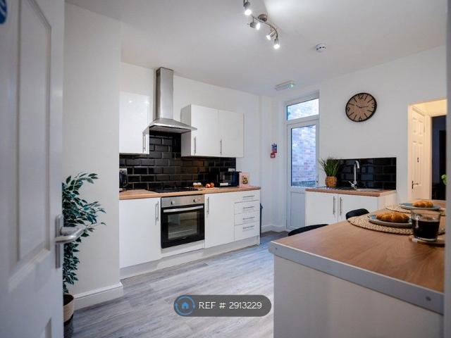 Rockingham Road, Doncaster DN2, Room to rent, £563 pcm | PrimeLocation