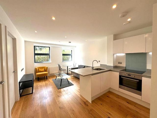 Rockingham Road, Uxbridge UB8, 1 bed flat to rent, £1,475 pcm | PrimeLocation